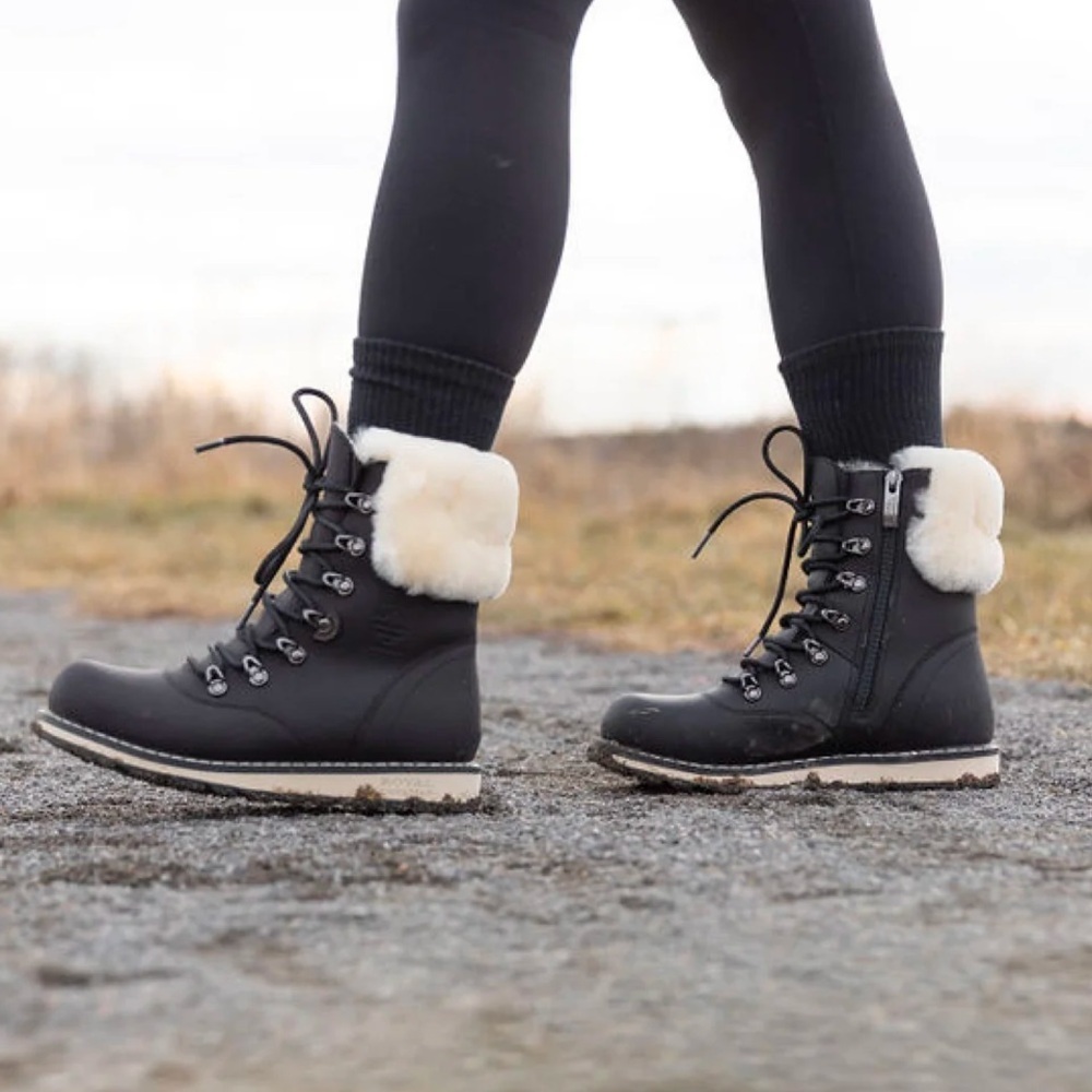 Royal Canadian Cambridge Black Lager Boot - Gem